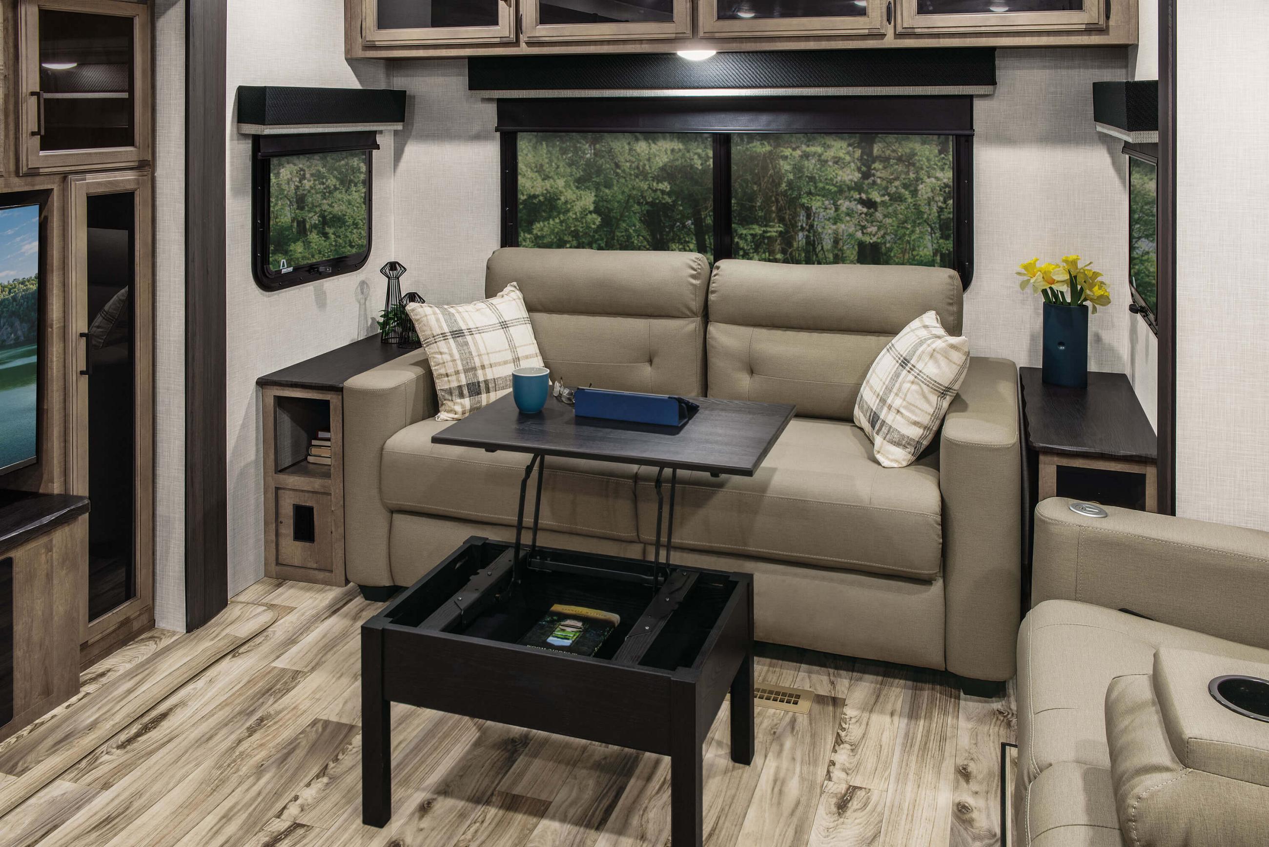 SportTrek Touring STT343VIK Travel Trailer | Venture RV