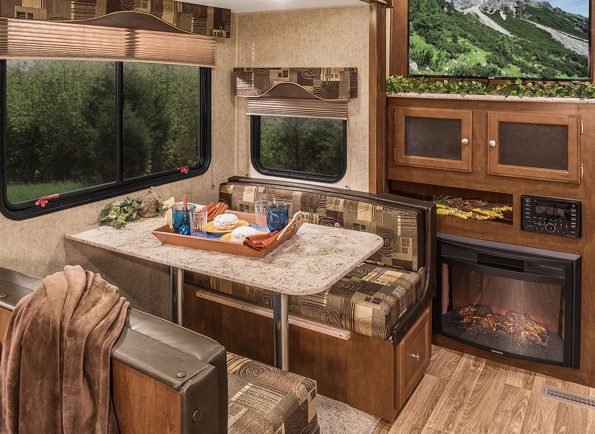 2016 SportTrek ST282VRL Travel Trailer | Venture RV