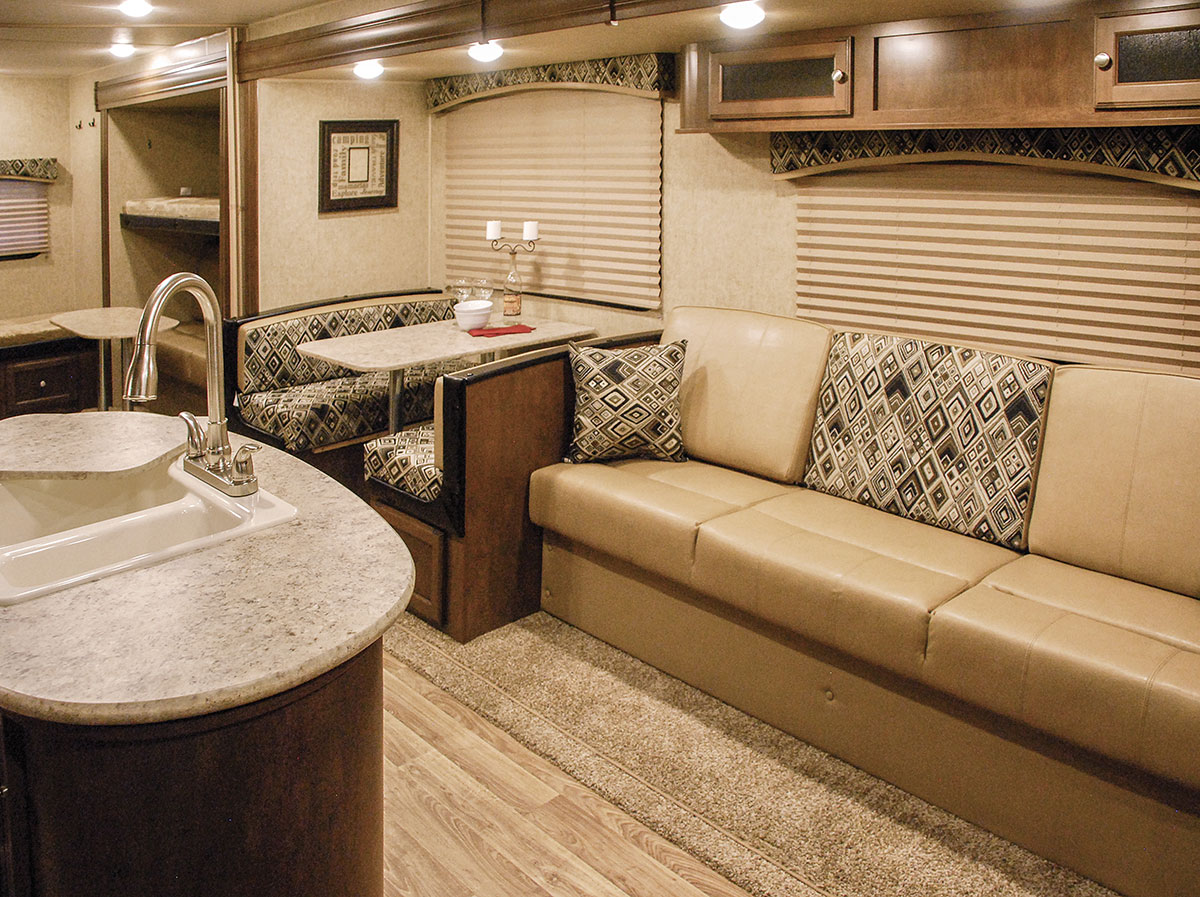 2016 SportTrek ST320VIK Travel Trailer | Venture RV
