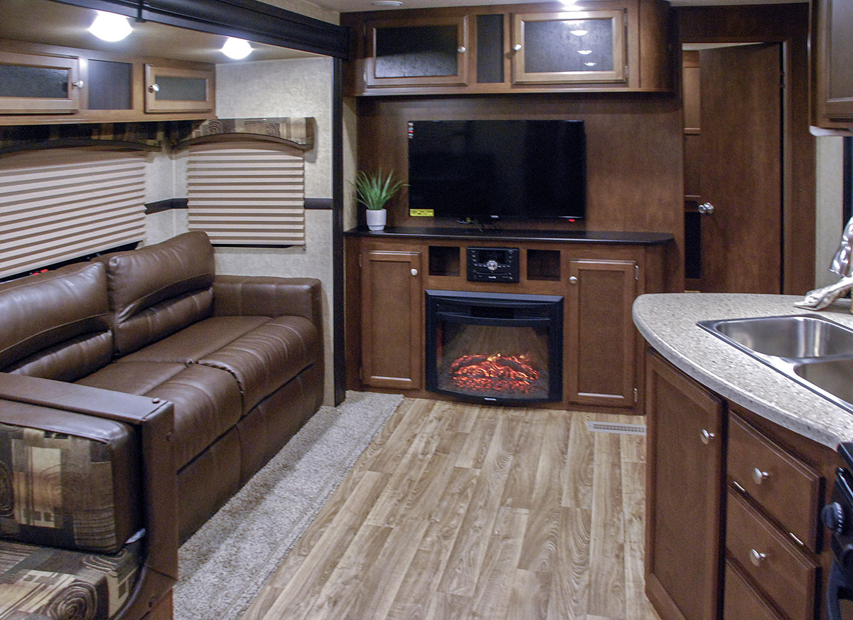 2016 SportTrek Touring Edition STT302VBH Travel Trailer | Venture RV