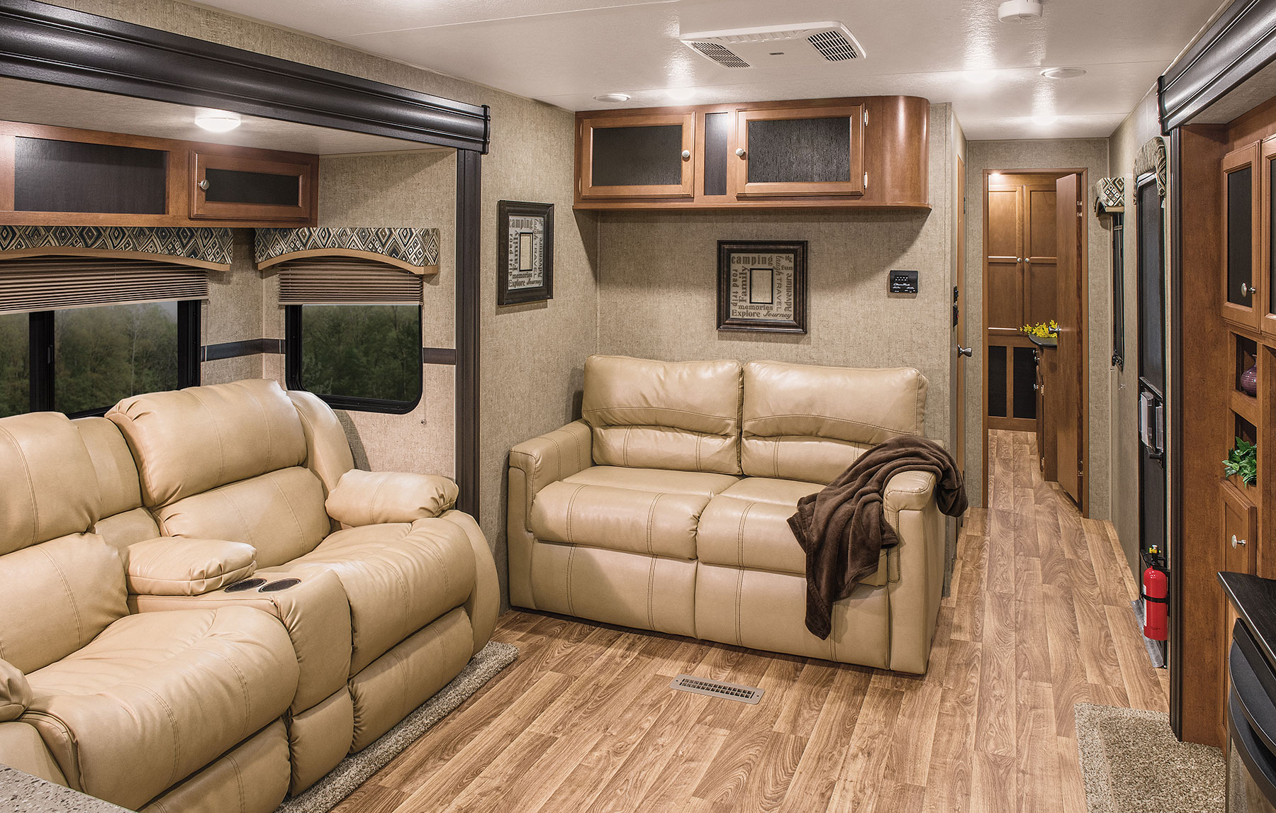 2016 SportTrek Touring Edition STT336VRK Travel Trailer | Venture RV