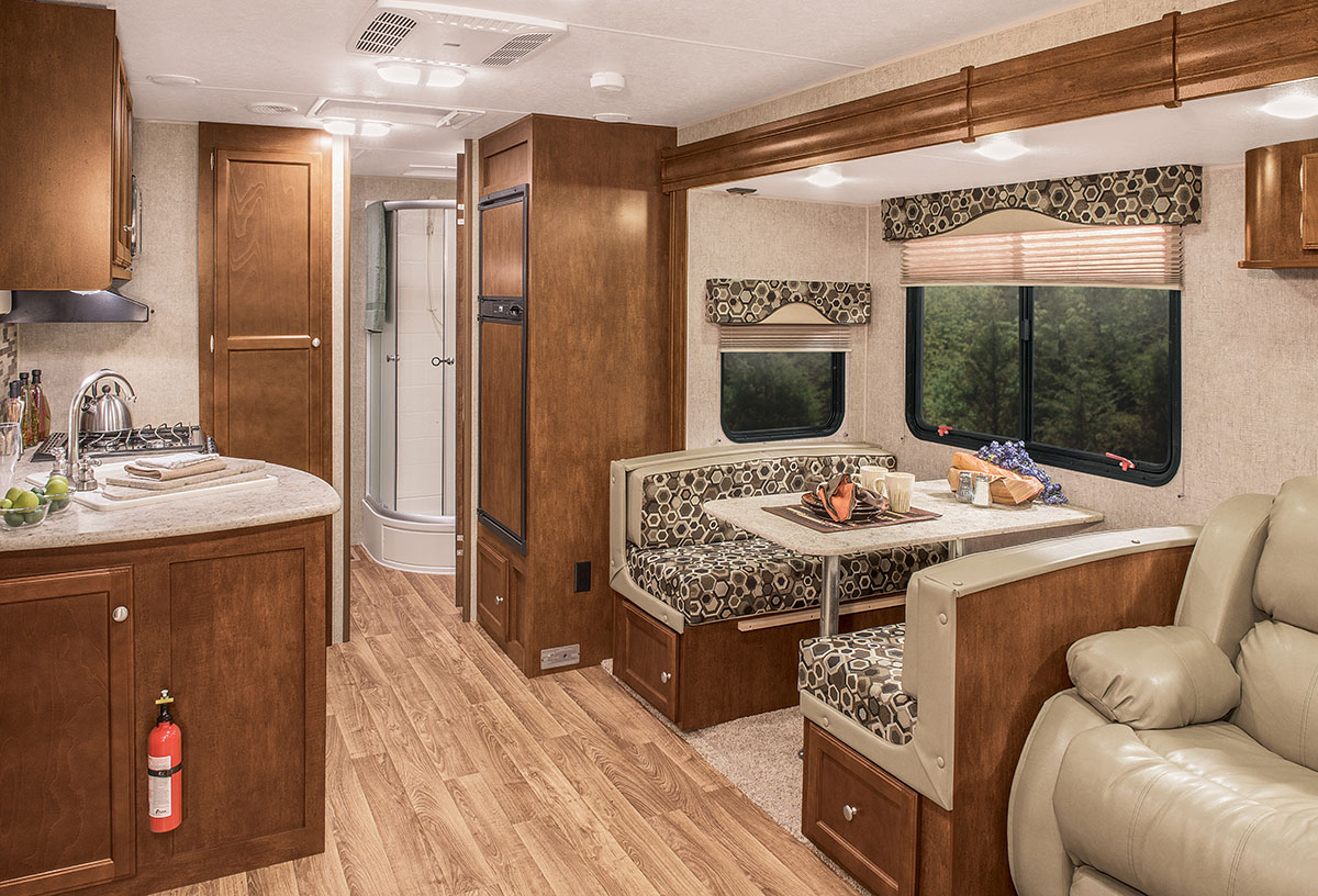 2017 SportTrek ST323VFL Travel Trailer | Venture RV