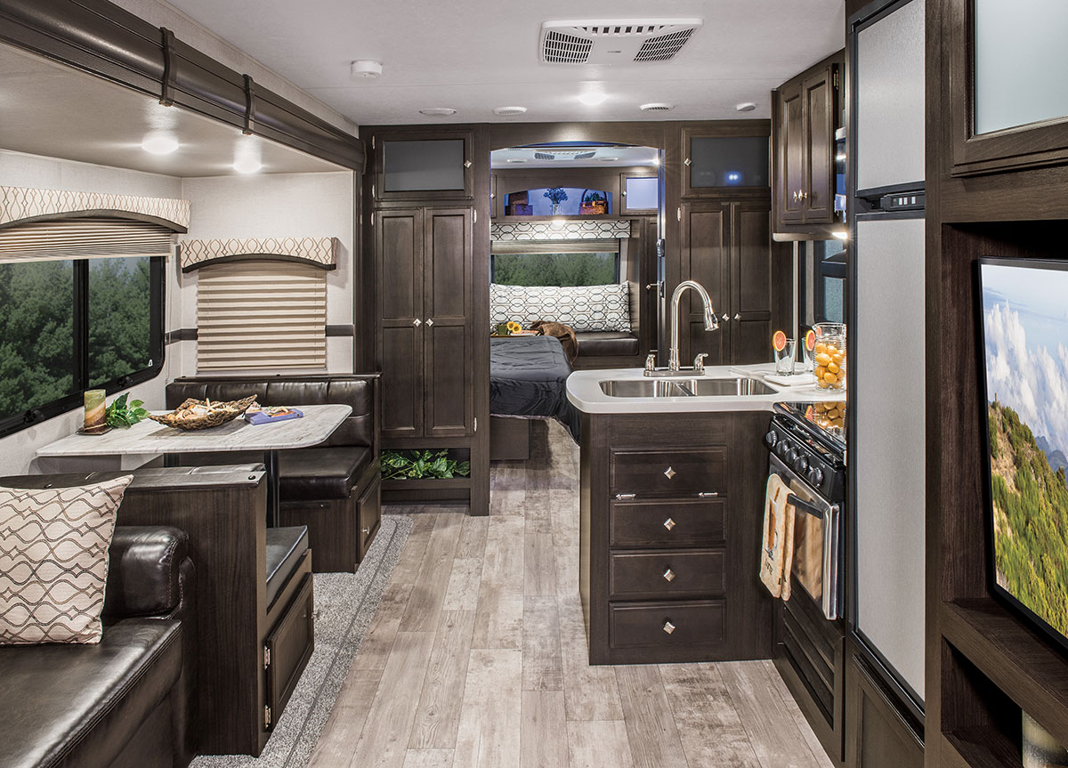 2018 SportTrek Touring STT312VBH Travel Trailer | Venture RV