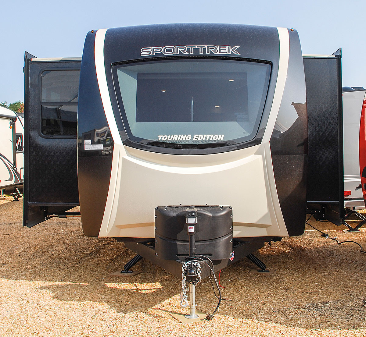 2018 SportTrek Touring STT333VFK Travel Trailer | Venture RV