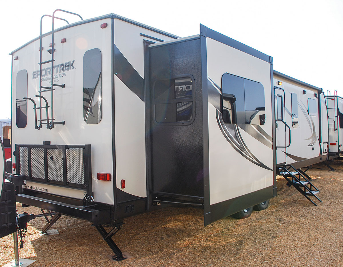 2018 SportTrek Touring STT333VRE Travel Trailer | Venture RV