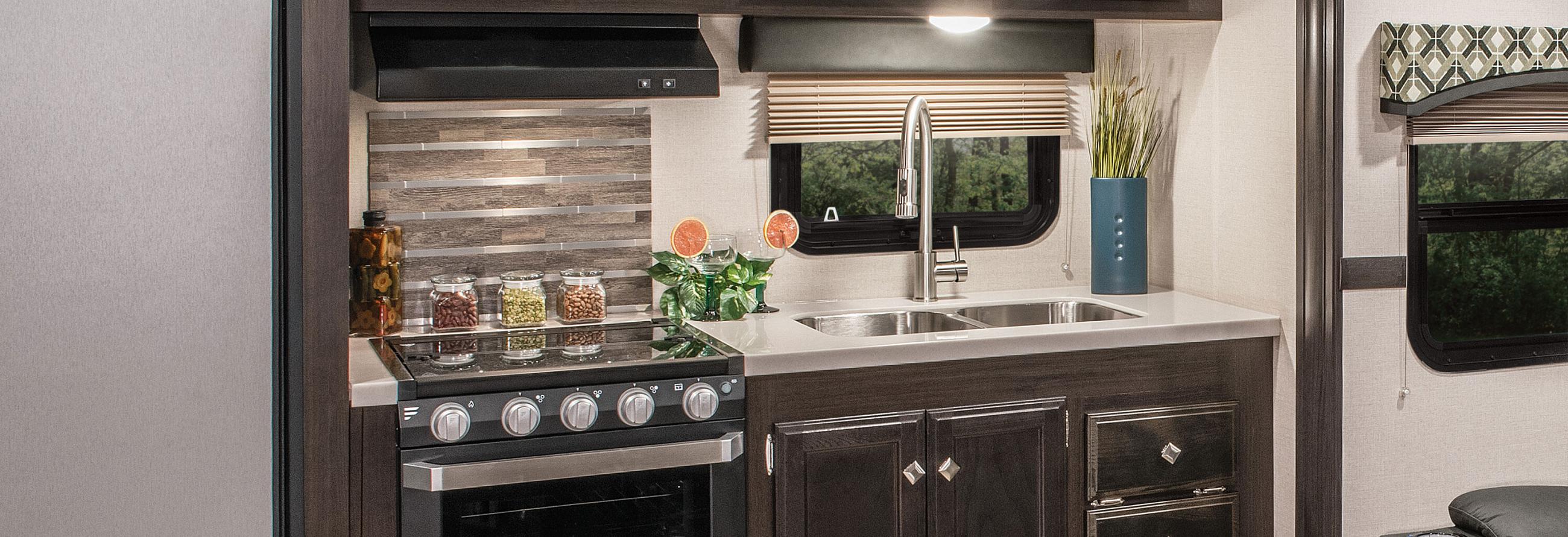 2019 SportTrek Touring Edition Luxury Travel Trailers | Venture RV
