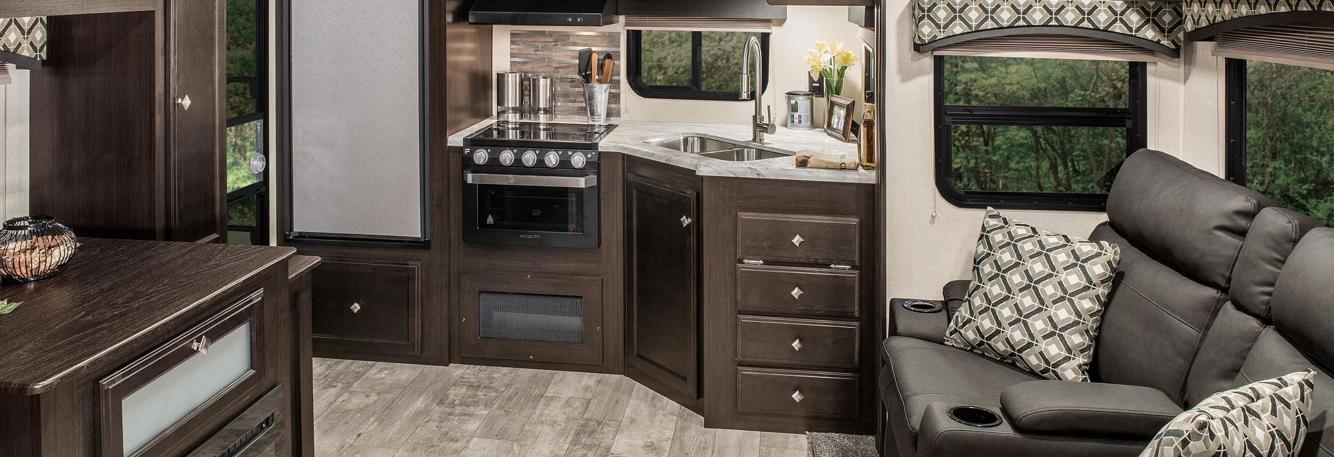 2019 SportTrek Lightweight Travel Trailers | Venture RV