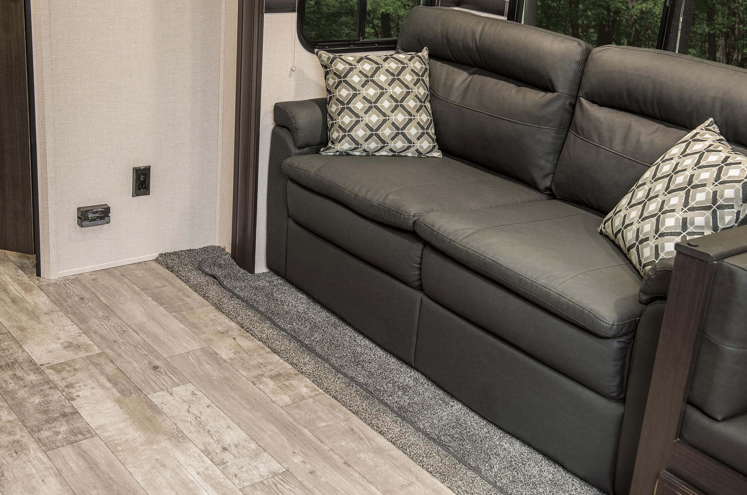 2020 SportTrek Touring STT312VBH Travel Trailer | Venture RV