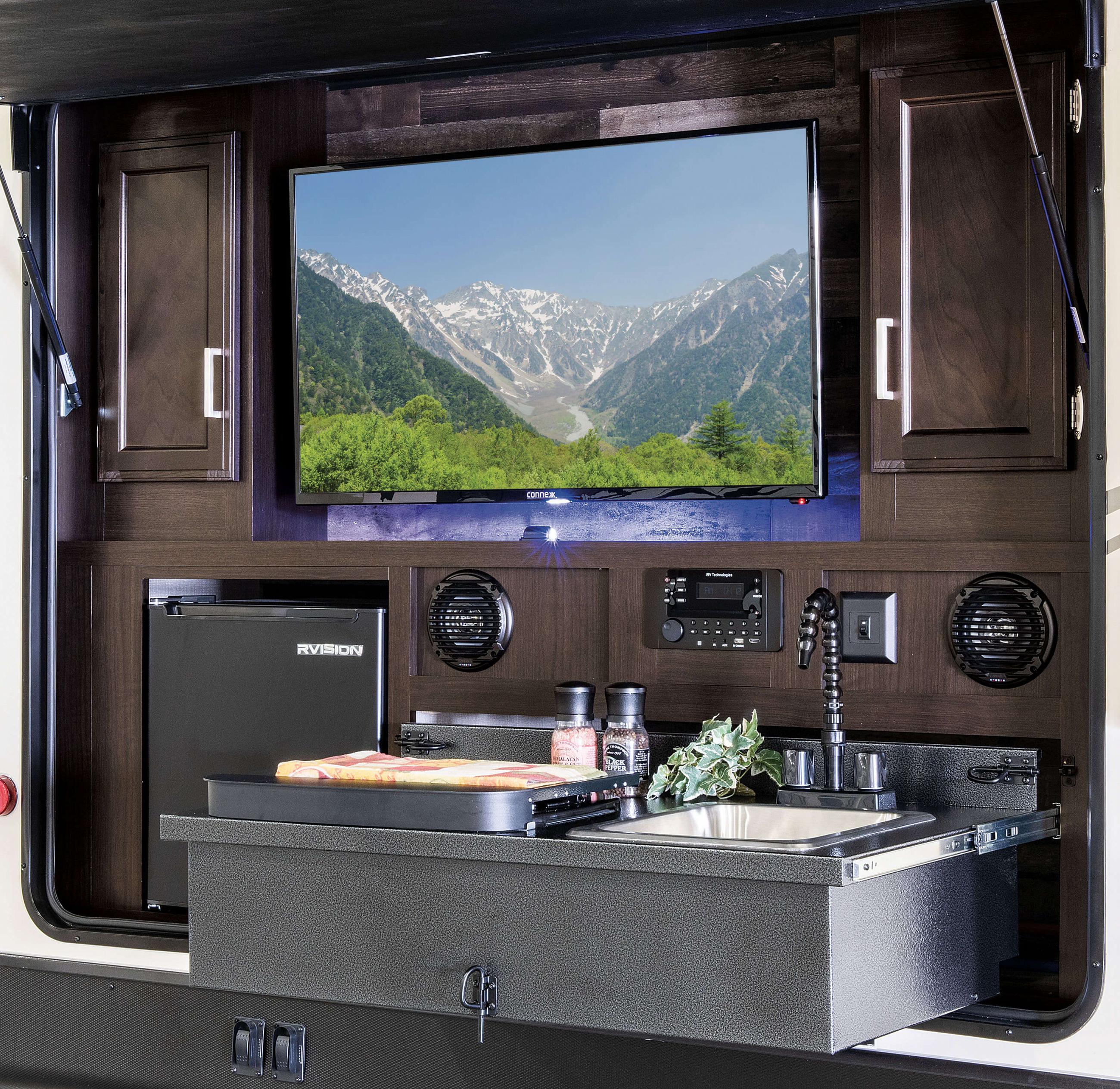 2020 SportTrek Touring Edition Luxury Travel Trailers | Venture RV