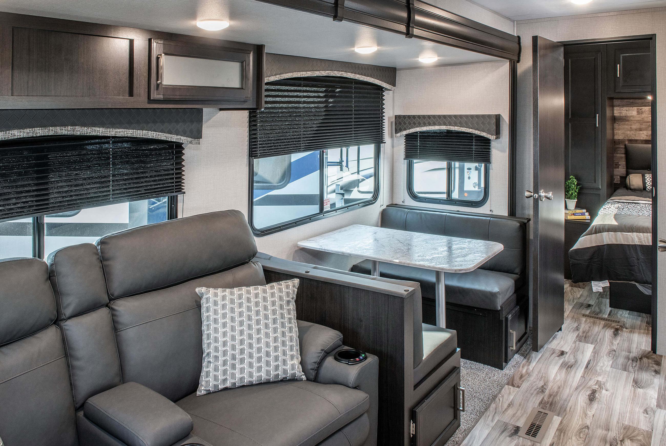 2020 SportTrek ST251VRK Travel Trailer | Venture RV