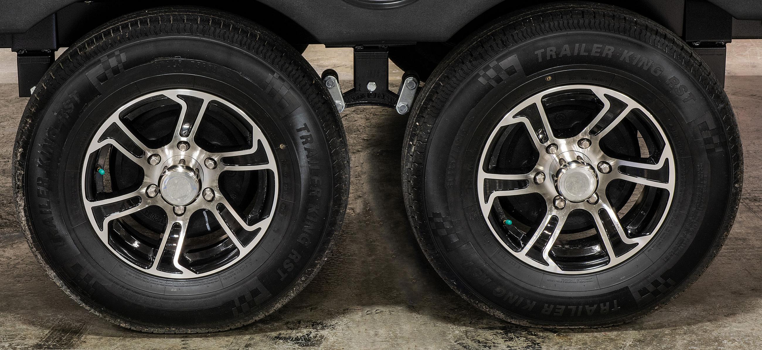 2020 SportTrek Lightweight Travel Trailers | Venture RV