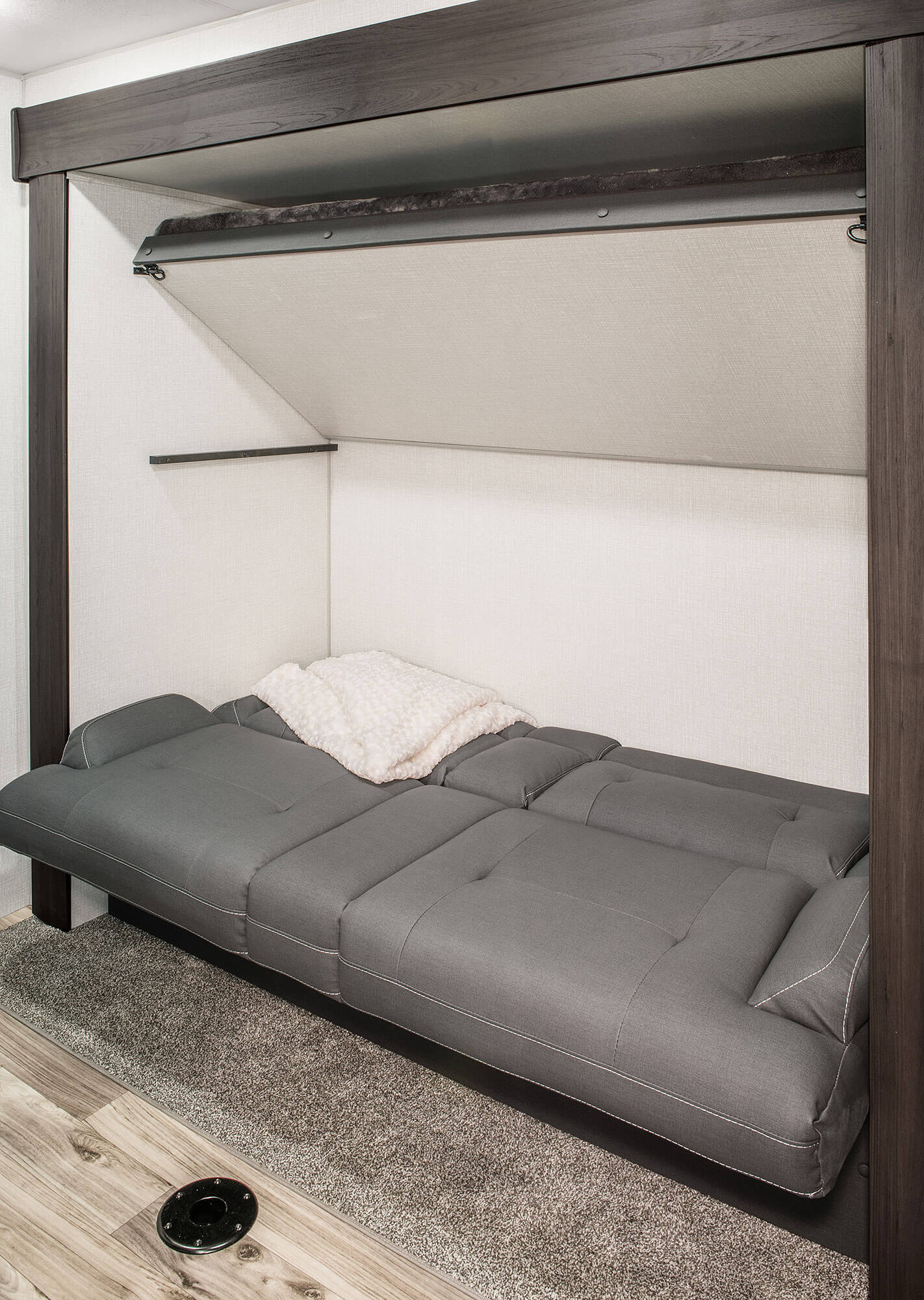 SportTrek ST327VIK Travel Trailer | Venture RV