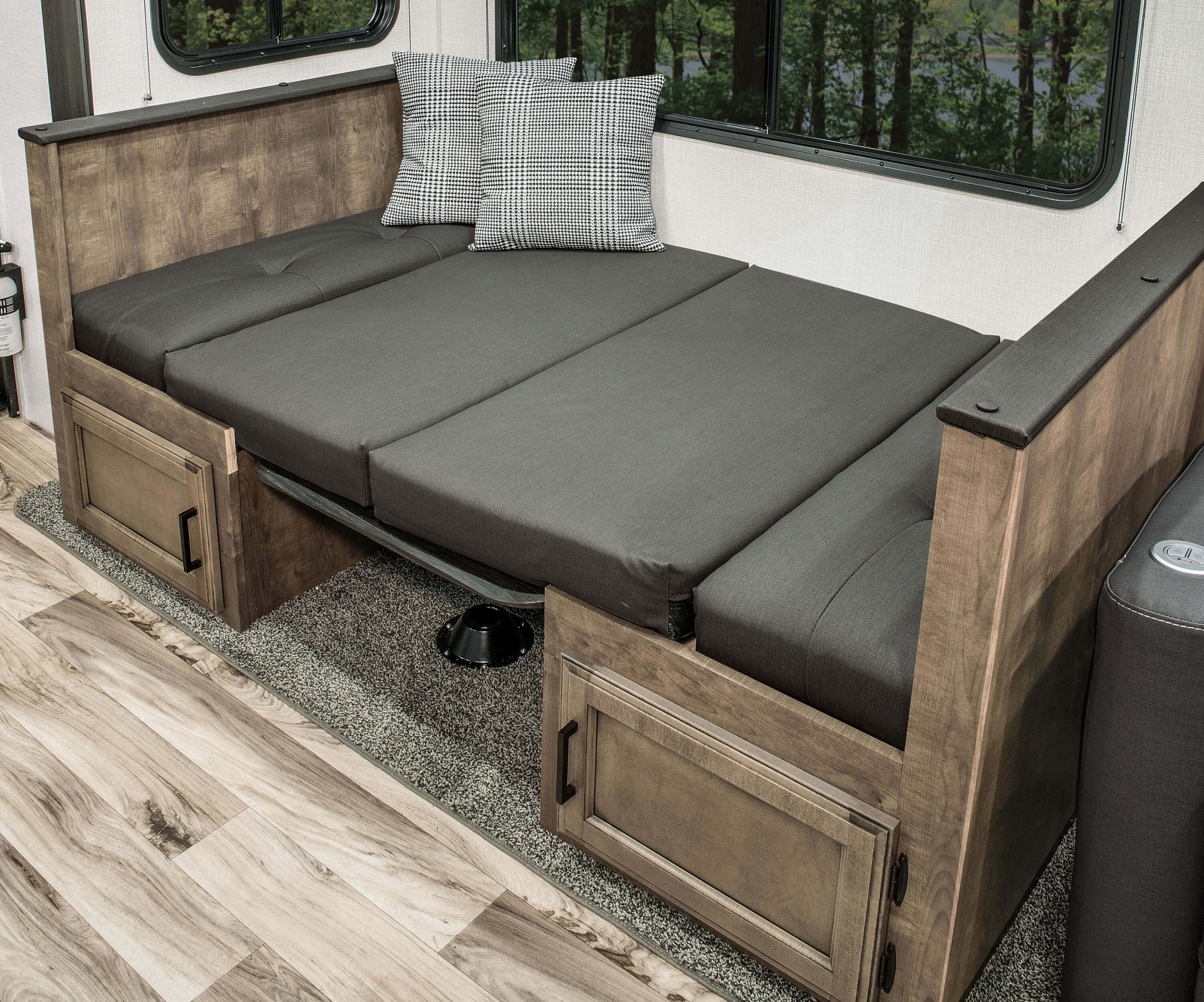 SportTrek ST327VIK Travel Trailer | Venture RV