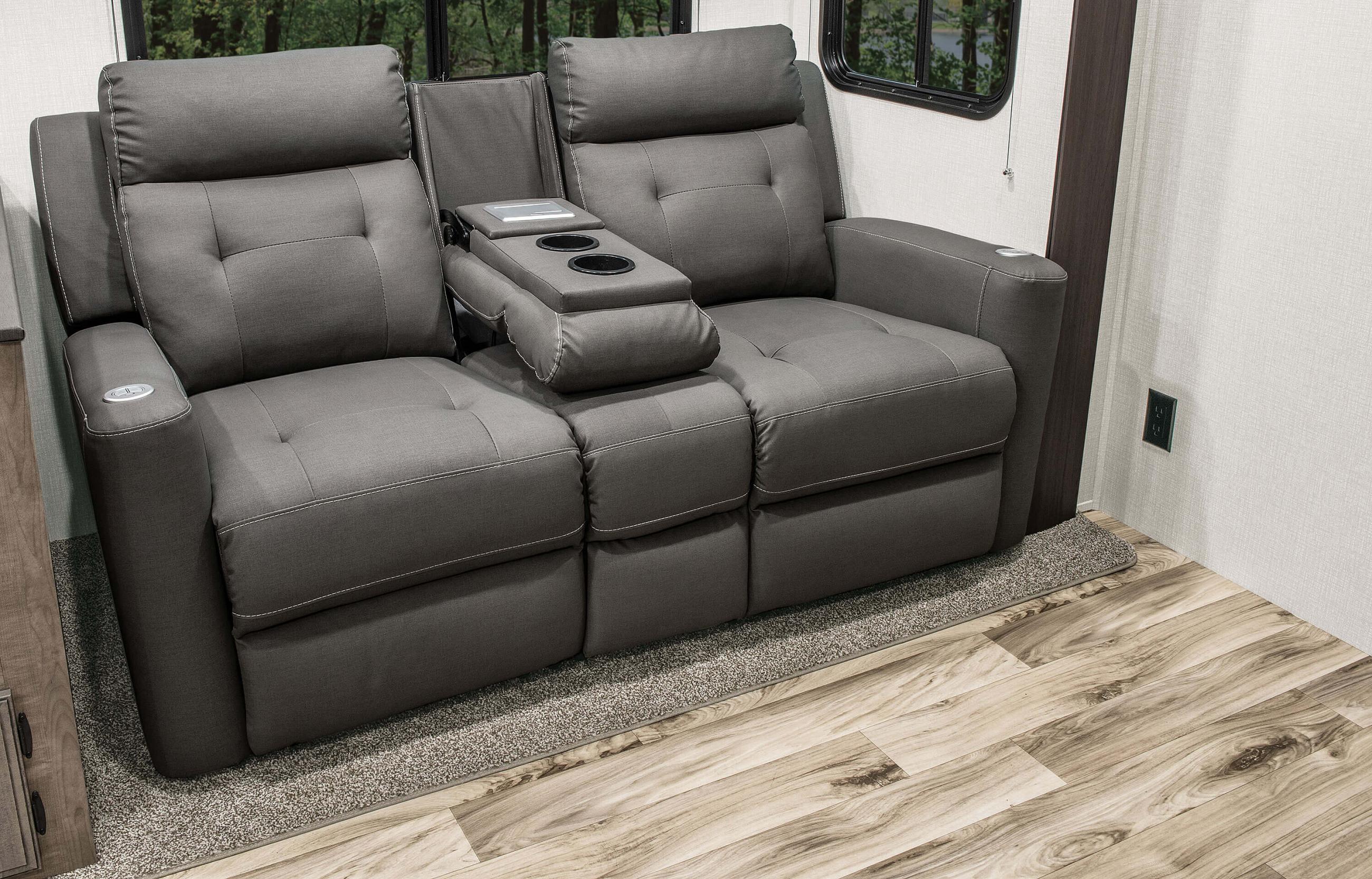 SportTrek ST327VIK Travel Trailer | Venture RV