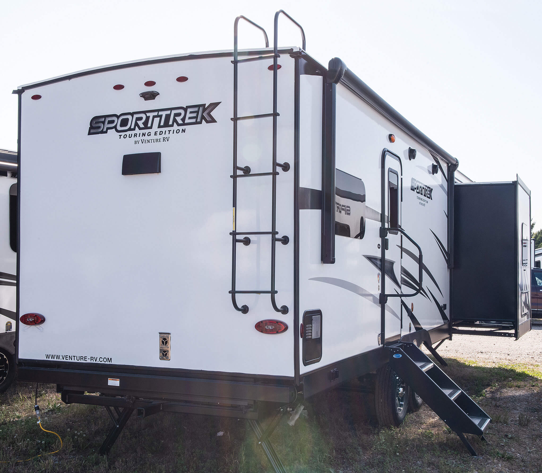 2022 SportTrek Touring STT272VRK Travel Trailer | Venture RV