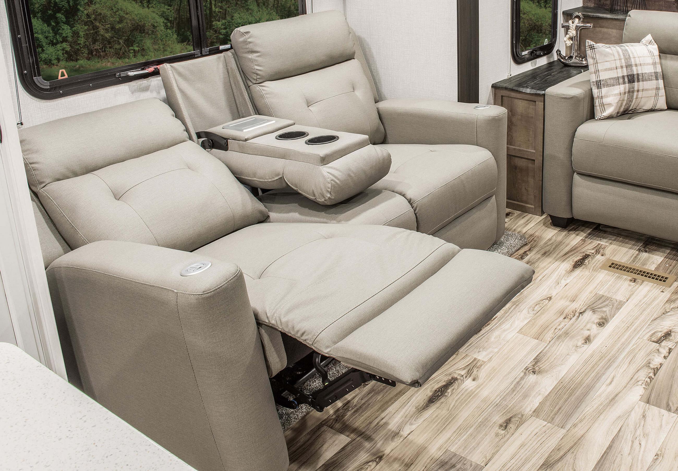 2022 SportTrek Touring STT333VMI Travel Trailer | Venture RV