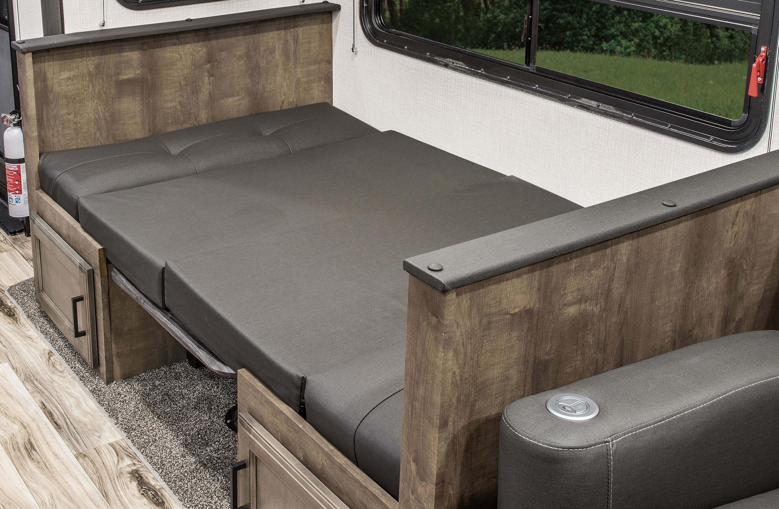 SportTrek ST327VIK Travel Trailer | Venture RV