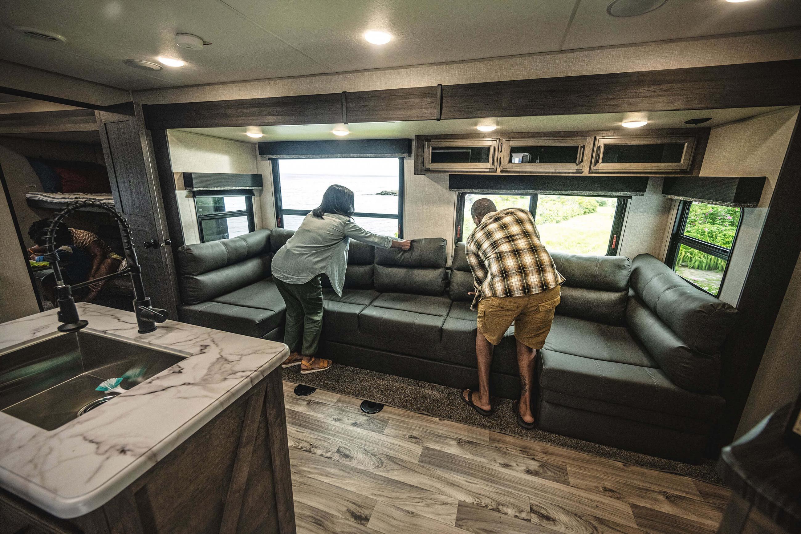 2022 SportTrek ST333VIK Travel Trailer | Venture RV