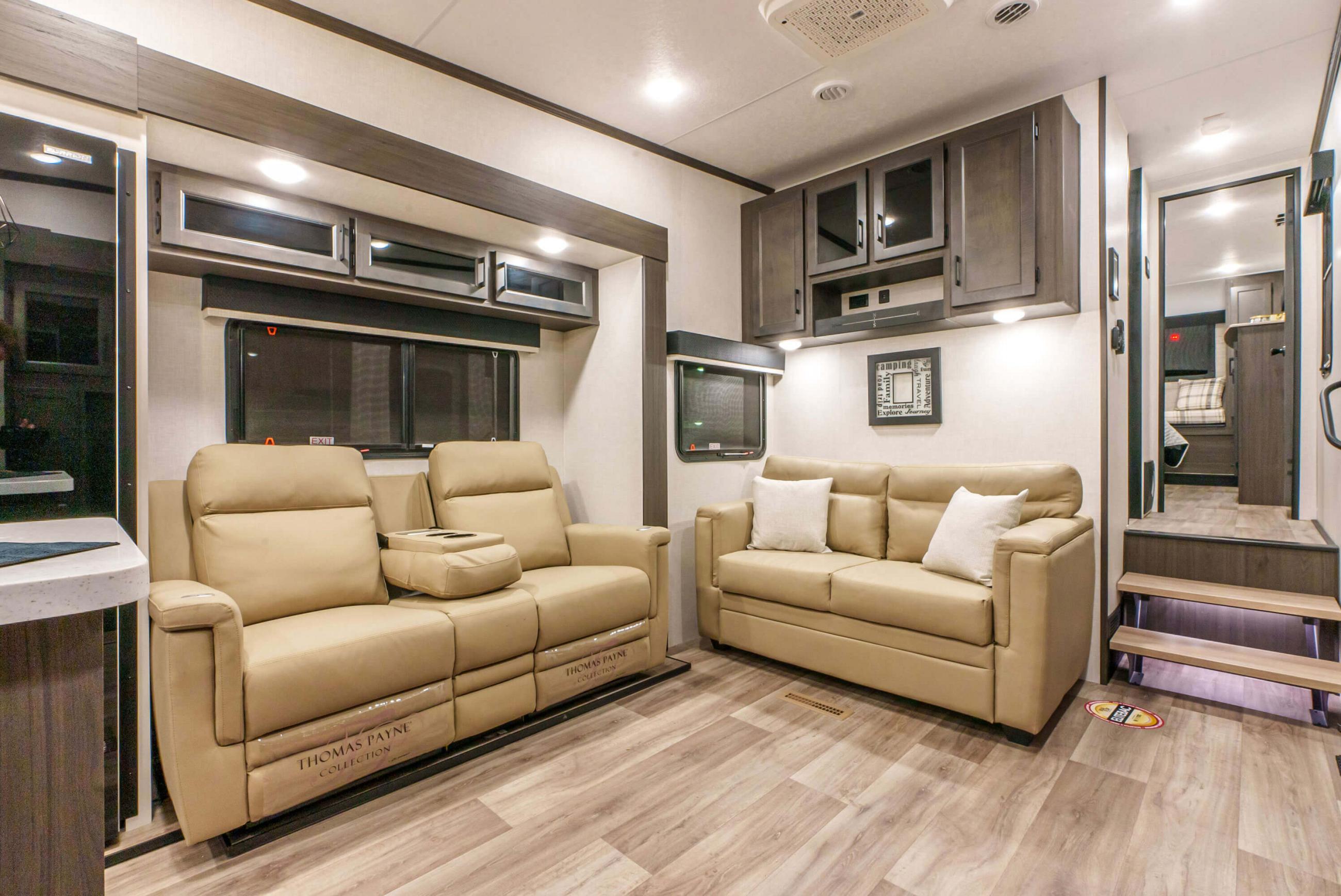 SportTrek Touring STTF353VRK Fifth Wheel | Venture RV