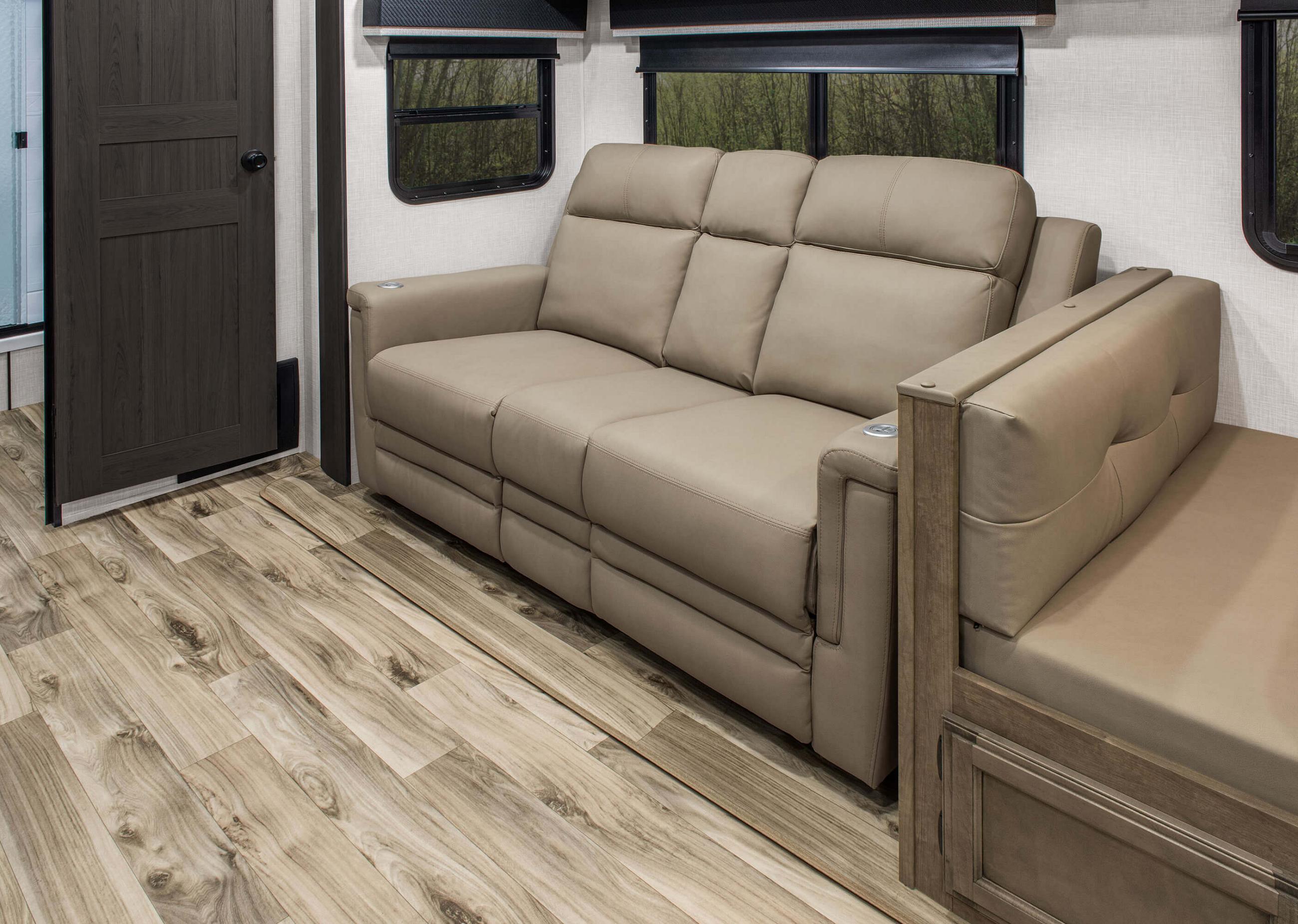 SportTrek Touring STT292VRB Travel Trailer | Venture RV